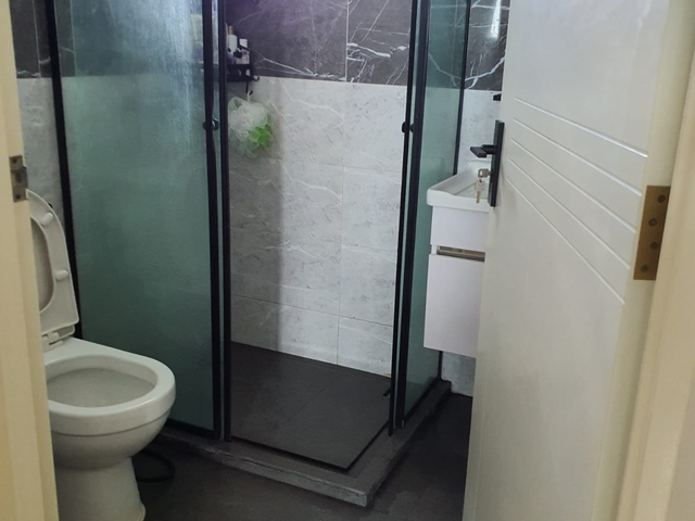 Room for rent Tiong Bahru, Singapore - Common Room @ 96A Henderson Road ...