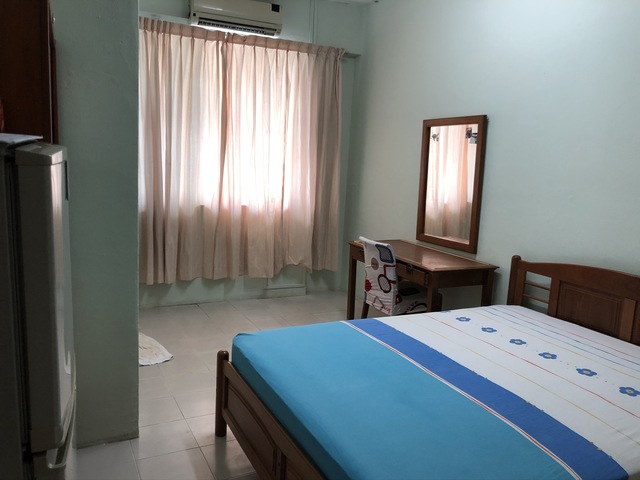 Room for rent Balestier, Singapore - A spacious furnished Room with ...
