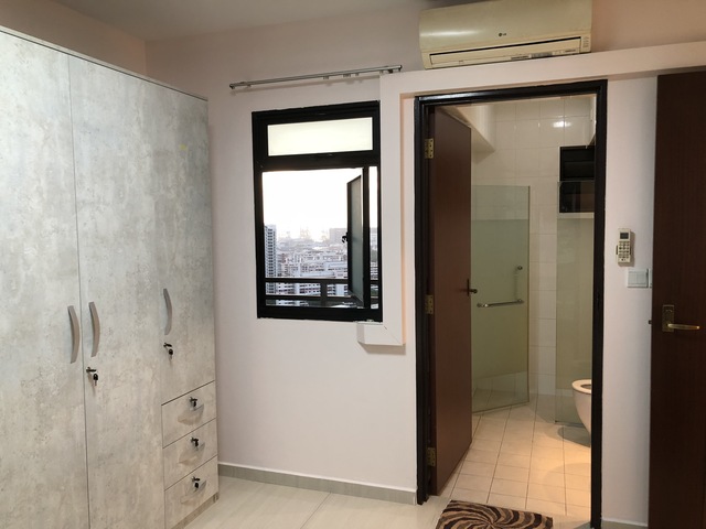 Room for rent Clementi, Singapore - Spacious master bedroom above ...
