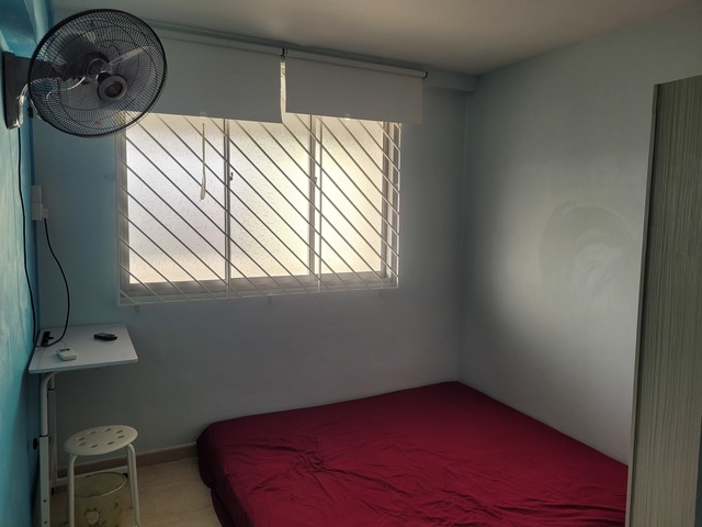 Room for rent Yishun, Singapore - Clean, simple Common Room with no ...