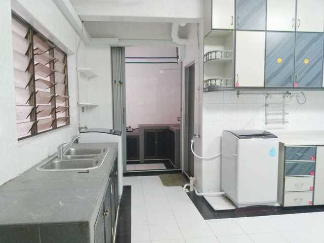 Room for rent Bedok, Singapore - Kembangan MRT Windy Heights Condo ...