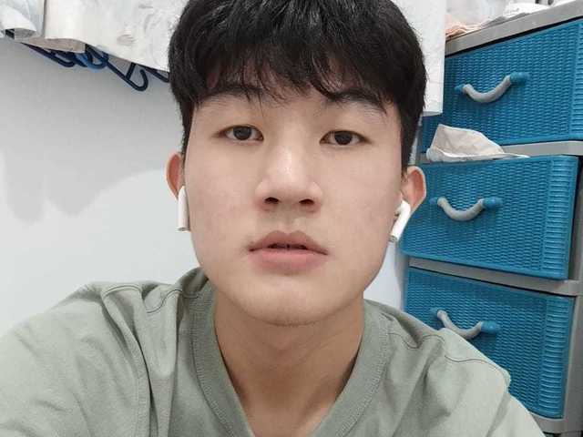 Roommates in Central Singapore