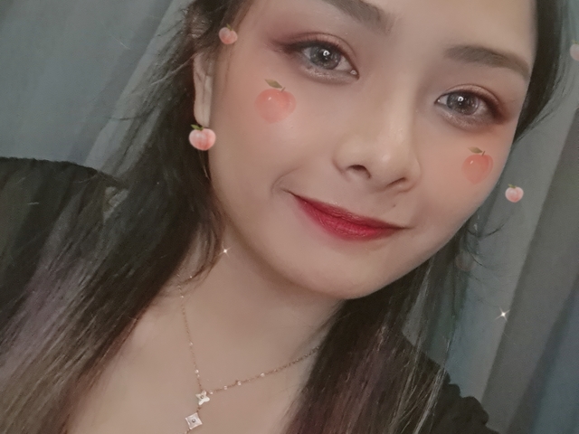 Roommates in Singapore