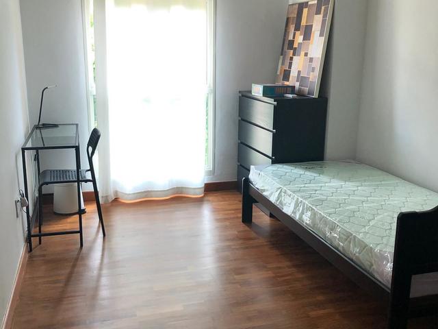 Room for rent Punggol, Singapore - Bright and airy common room for rent