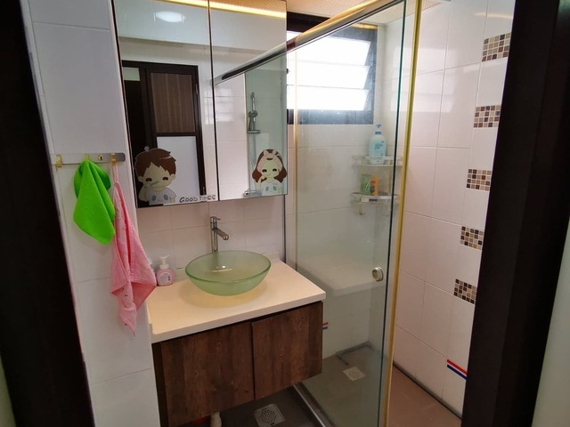 Room for rent Bukit Panjang, Singapore - Master bedroom @ Segar for ...