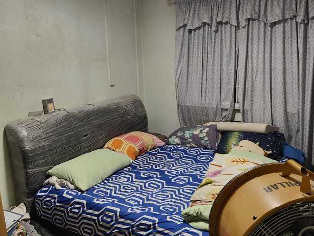 Room for rent Jurong East, Singapore - Air con common room for couple ...