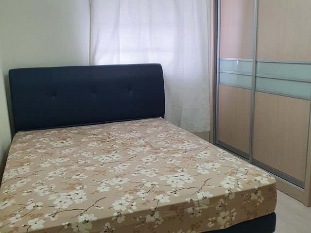 Room for rent Ang Mo Kio, Singapore - Common room $750 (Single female)