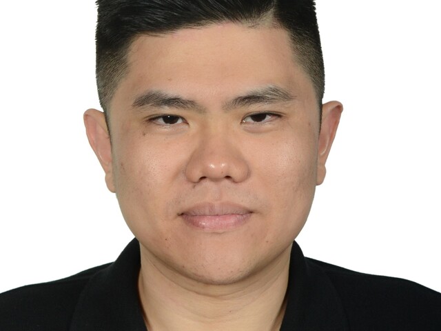 Roommate Patrick Yong is looking for a room in West Singapore