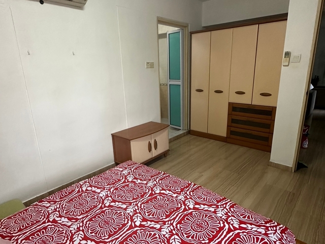 Room for rent Sengkang, Singapore - Master bedroom for rent