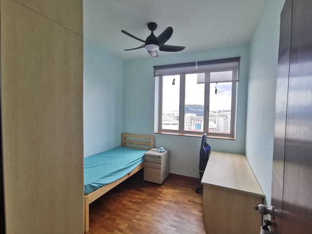 Room for rent Woodlands, Singapore - Condo Single female bedroom for rent