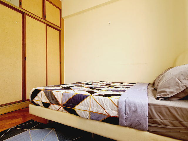 Room for rent Ang Mo Kio, Singapore - Spacious furnished room for rental