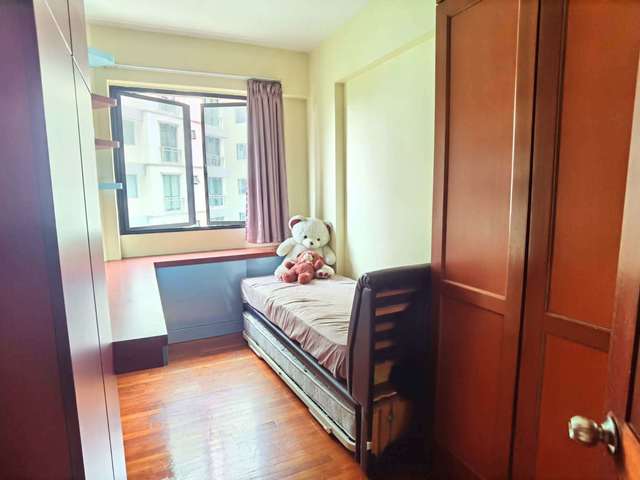 Room for rent Simei, Singapore - Simei Green Condo Common Room