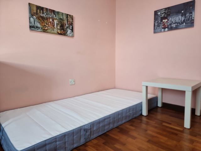 Room for rent Jurong West, Singapore - Clean comfy common room-1 pax. 6 ...