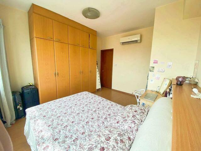 Room for rent Geylang, Singapore - Nice condo Spacious Master room high ...