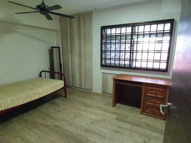 Room for rent Pasir Ris, Singapore - Spacious Common aircond room ...
