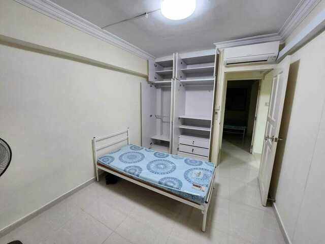 Room for rent Hougang, Singapore - SHARED COMMON ROOM AVAILABLE 1 JAN 2024!