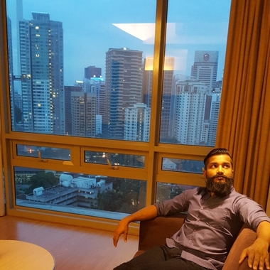 Roommates in Singapore