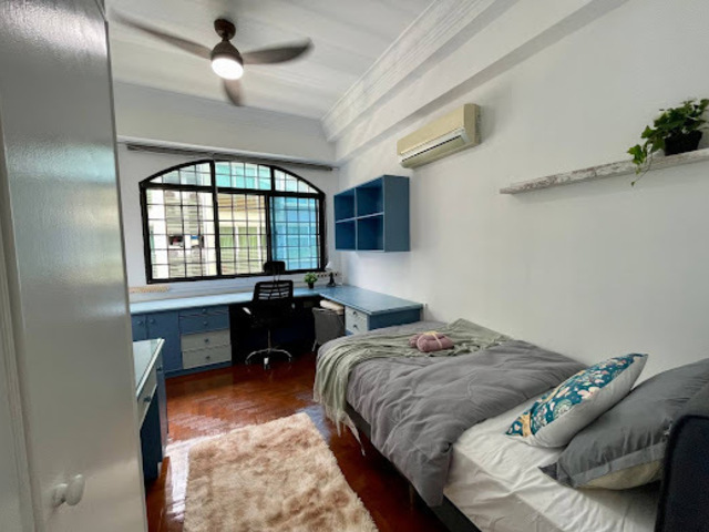 Room for rent Bedok, Singapore - Master room @ Kembangan Court ...