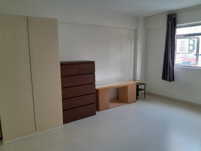Property for rent Chinatown, Singapore - Corner 2-bedroom HDB Chinatown ...