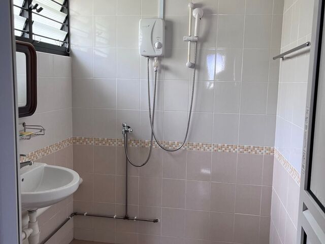 Room for rent Little India, Singapore - Master Rom Available in Little ...