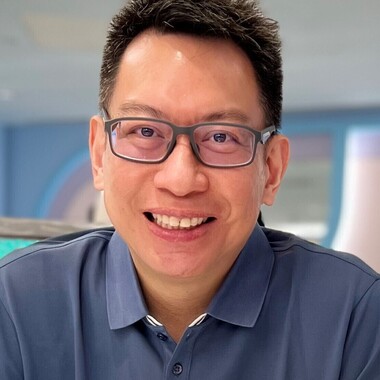 Roommates in Singapore