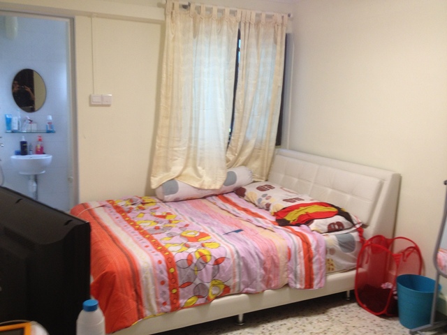 Room for rent Ang Mo Kio, Singapore - Common and master bedroom for rent
