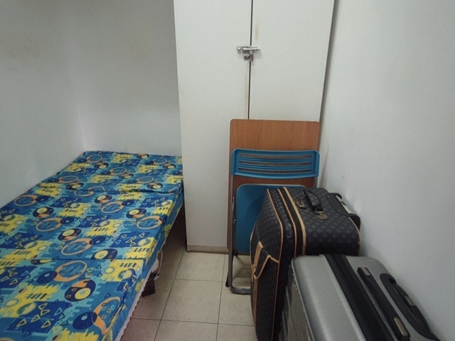 Room for rent Geylang, Singapore - Condo single person room (male ...