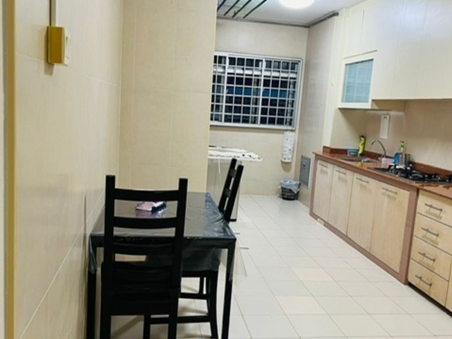 Room for rent Jurong West, Singapore - MASTER BEDROOM WITH ATTACHED ...