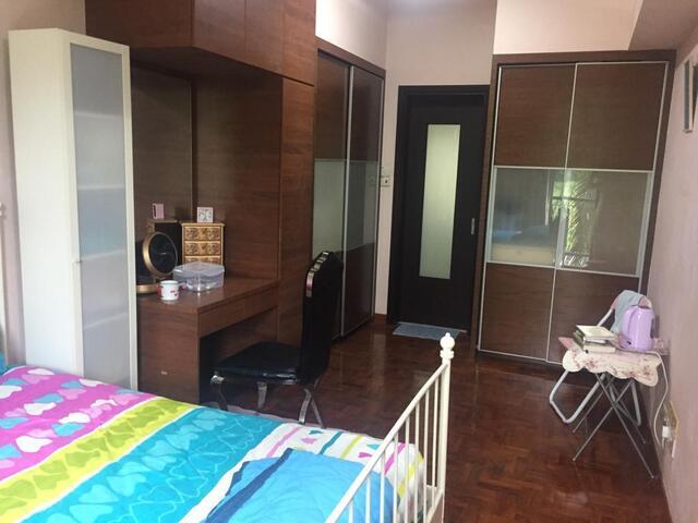 Room for rent Sembawang, Singapore - Springhill, Cluster House, Master ...