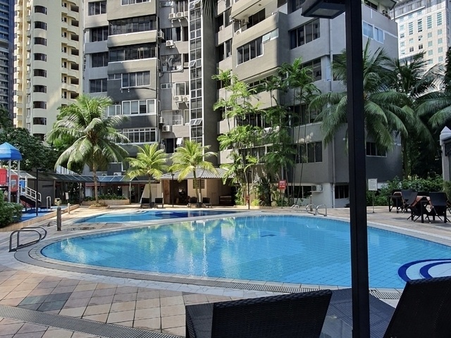 Room for rent Orchard, Singapore - Privacy Room with attached bathroom, no owner at Elizabeth ...