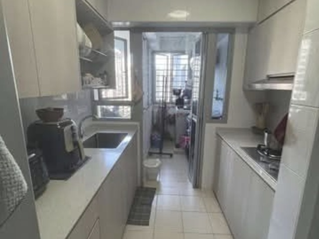 Room for rent Punggol, Singapore - Common Room for Rent – Female ...