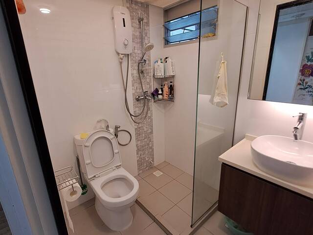 Room for rent Sembawang, Singapore - High floor newly reovated big ...