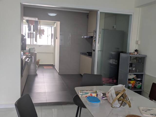 Room for rent Serangoon, Singapore - Big common room in Serangoon North