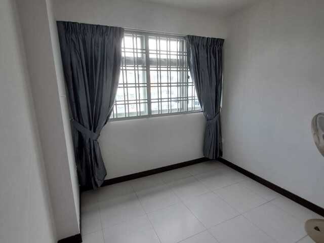 Room for rent Yishun, Singapore - Yishun bright and airy Common Room ...