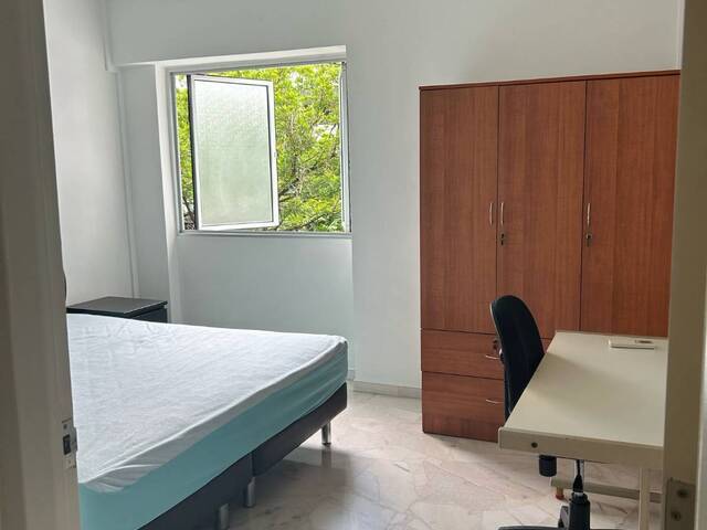 Room for rent Choa Chu Kang, Singapore - Blk 466 CCK - $800 for 1 lady (aircon wifi)