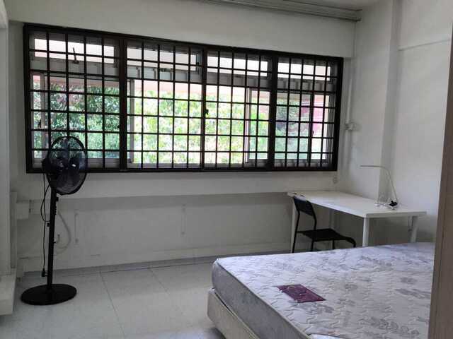 Room for rent Pasir Ris, Singapore - Pasir Ris Central - master bedroom ...