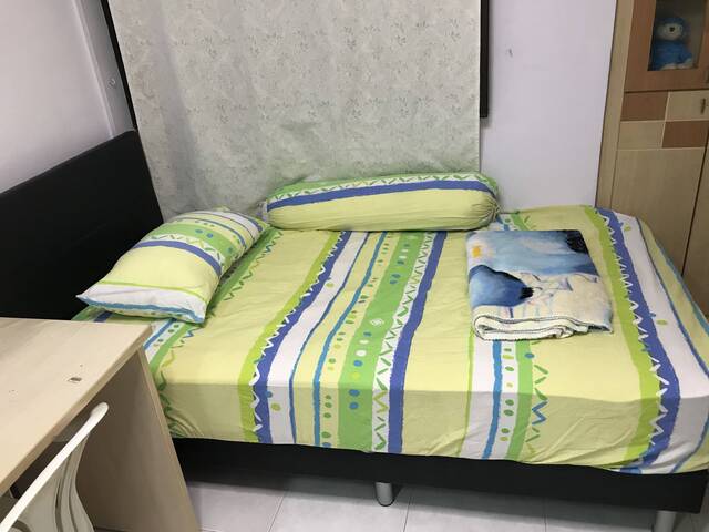 Room for rent Boon Lay, Singapore - Nice Spacious & Comfortable Room ...