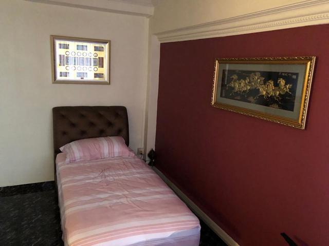 Room for rent Queenstown, Singapore - Beautiful room for single lady